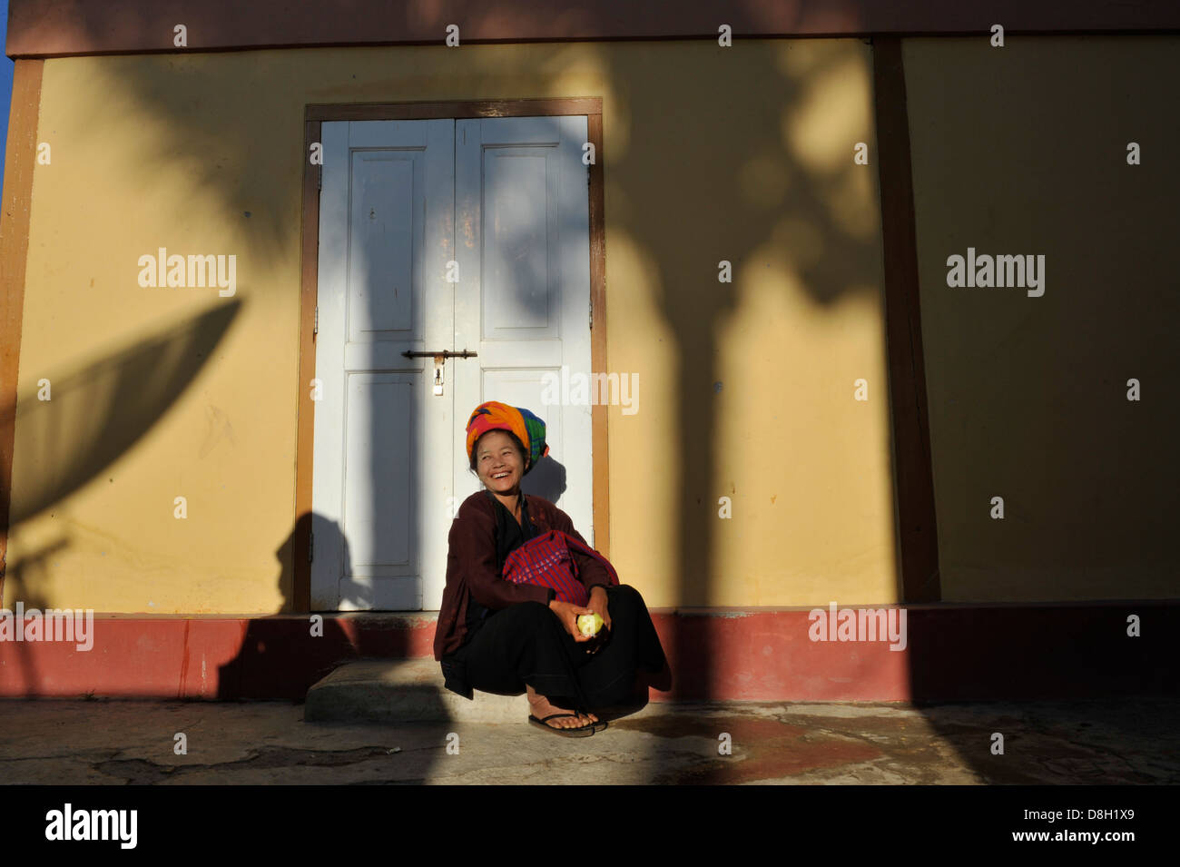 smiling Intha girl Stock Photo - Alamy