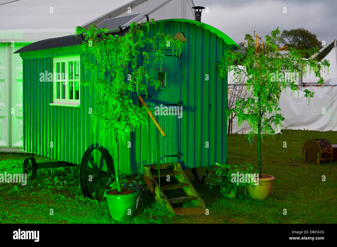 Hut on wheels hi-res stock photography and images - Alamy