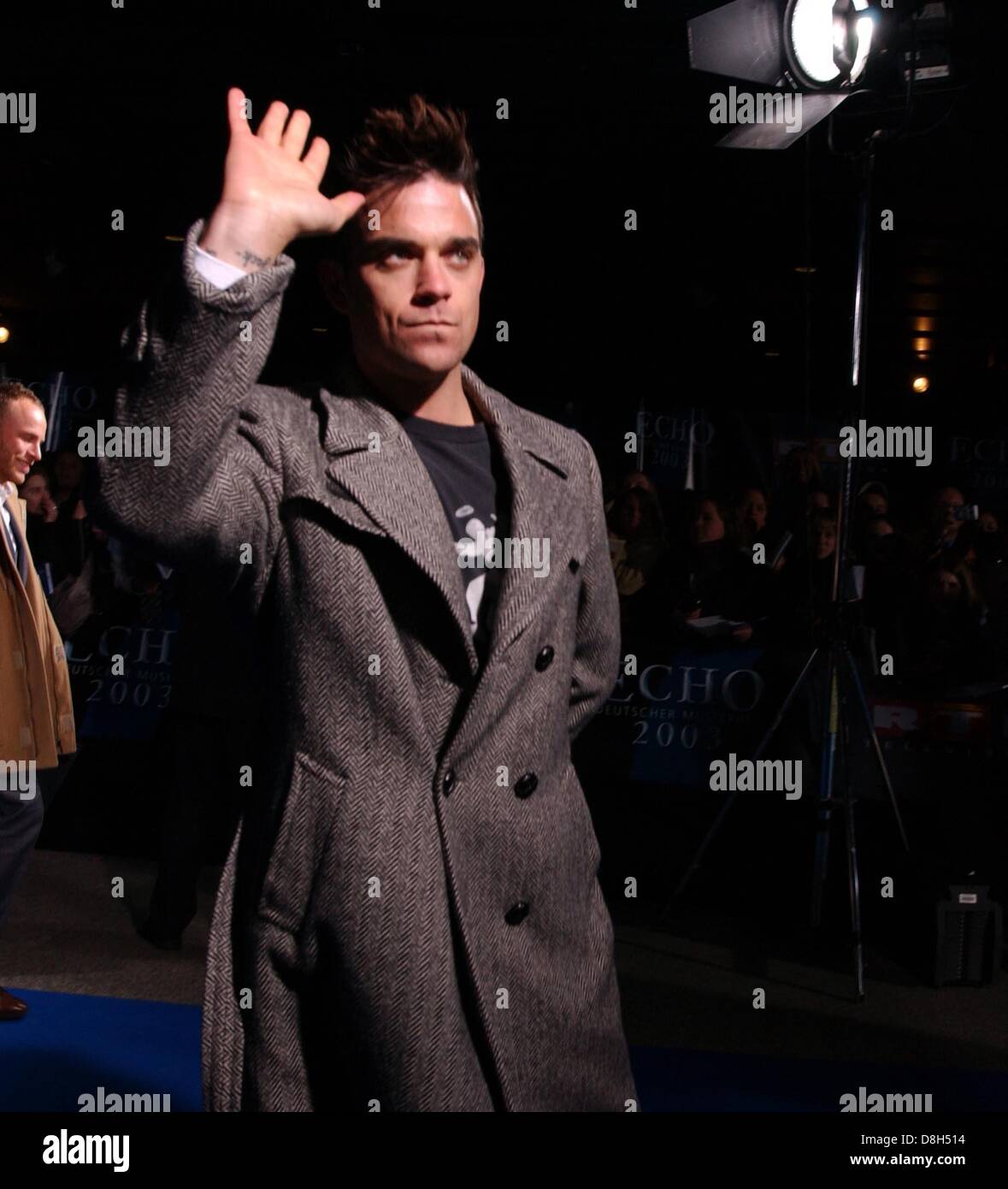 Robbie Williams at the Echo Award 2003 in Berlin Stock Photo - Alamy
