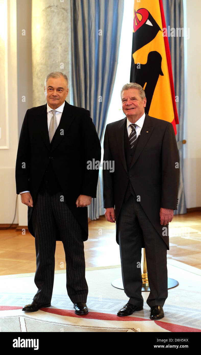 Greek ambassador hi-res stock photography and images - Alamy