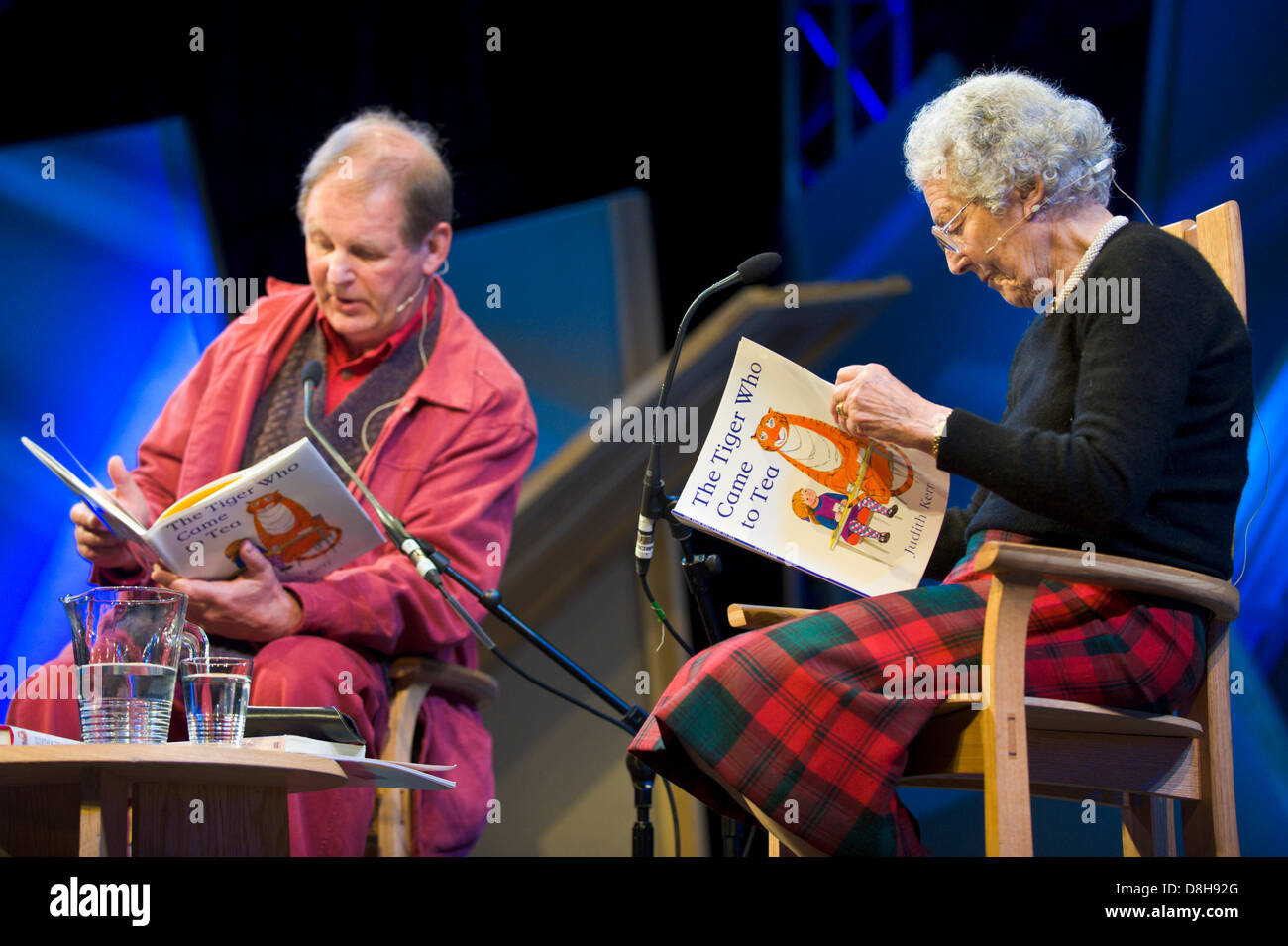 Judith kerr the tiger who came to tea hi-res stock photography and ...