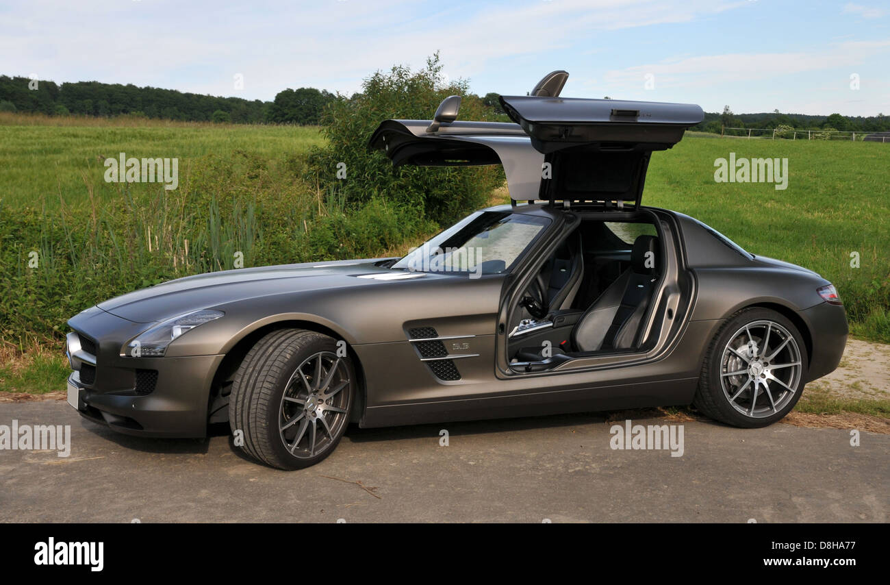 Sls hi-res stock photography and images - Alamy