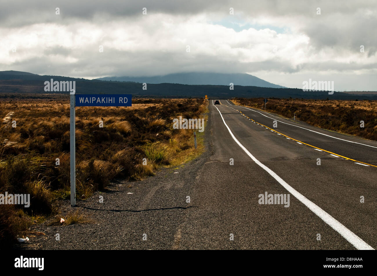 New zealand highway sign hi-res stock photography and images - Alamy