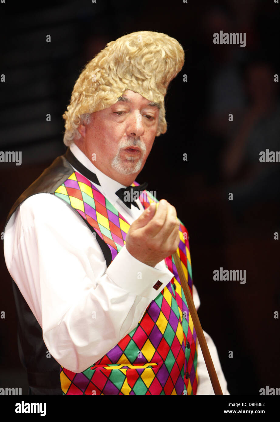 John Virgo Stock Photos & John Virgo Stock Images - Alamy