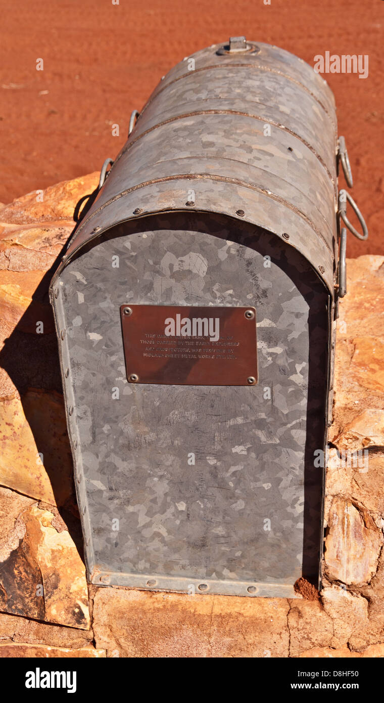 WELL 26, CAMEL WATER TANK, CANNING STOCK ROUTE, WESTERN AUSTRALIA ...
