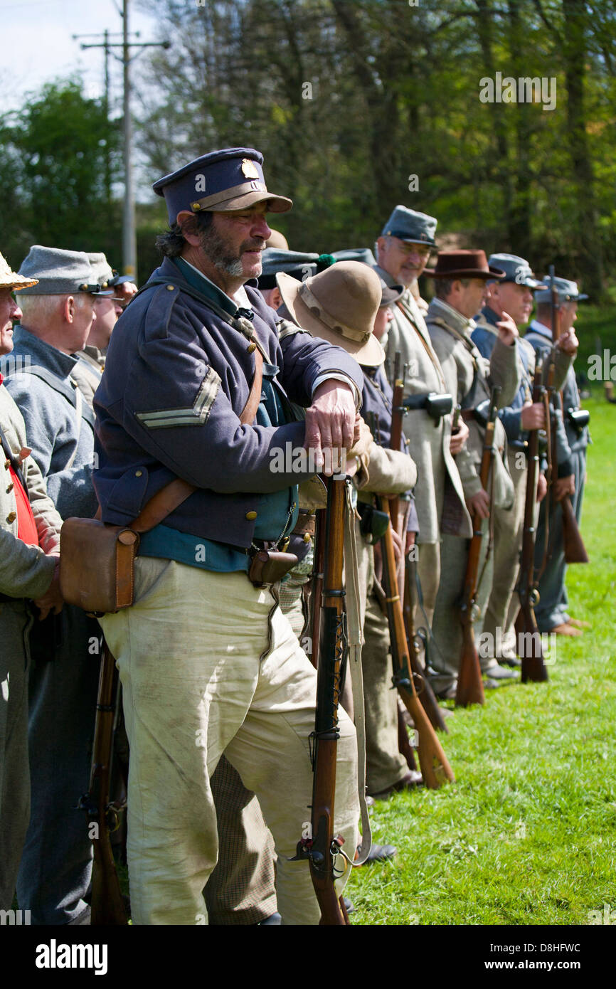 Civil War Re-enactors on parade Stock Photo - Alamy