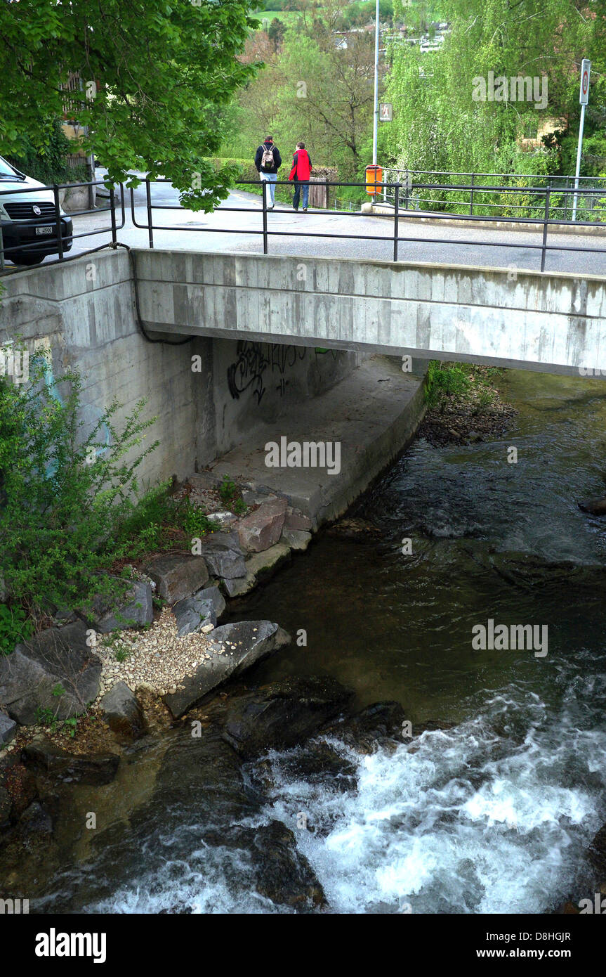 Small bridge in countryside Stock Photo - Alamy