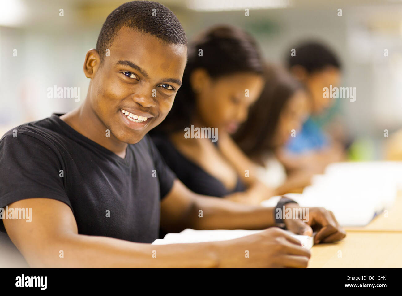 African students book hi-res stock photography and images - Alamy