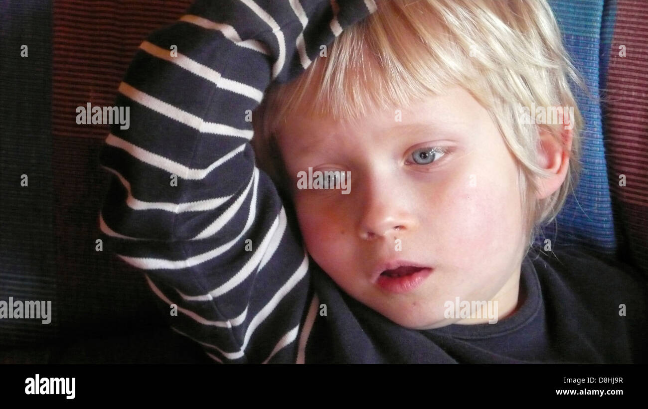 Sad single one hi-res stock photography and images - Alamy