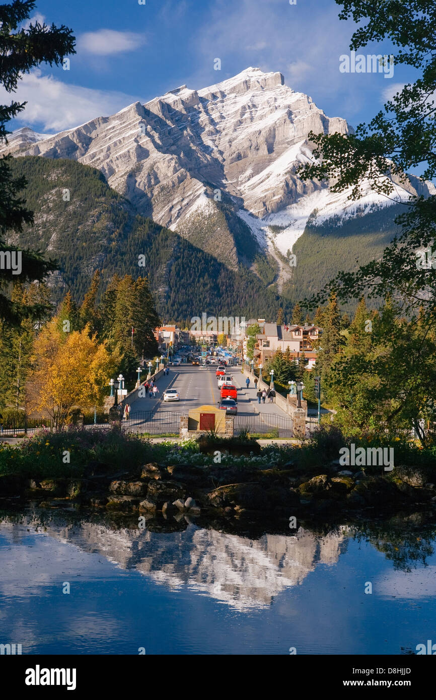 Avenue mountain hi-res stock photography and images - Alamy