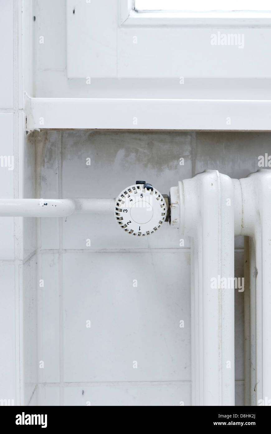 radiator with thermostatic control Stock Photo - Alamy