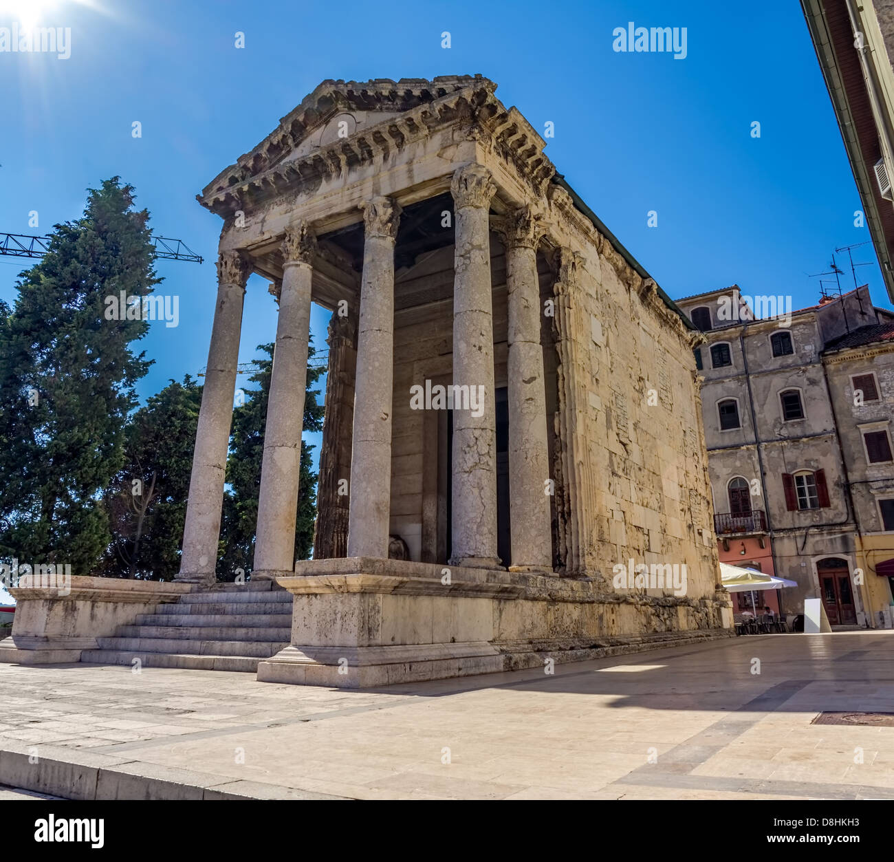 Roman temple of Augustus in Pula, Croatia Stock Photo - Alamy