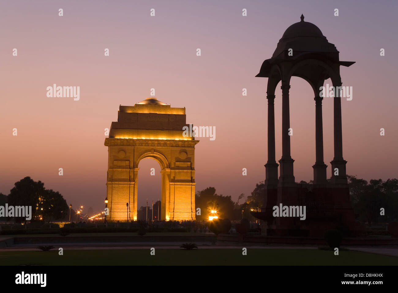 India, Delhi, New Delhi, India Gate illuminated at dusk Stock Photo - Alamy