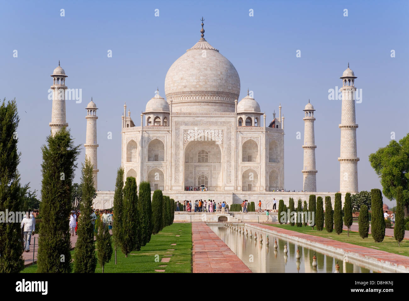 India, Uttar Pradesh, The Taj Mahal, Tourists Stock Photo - Alamy