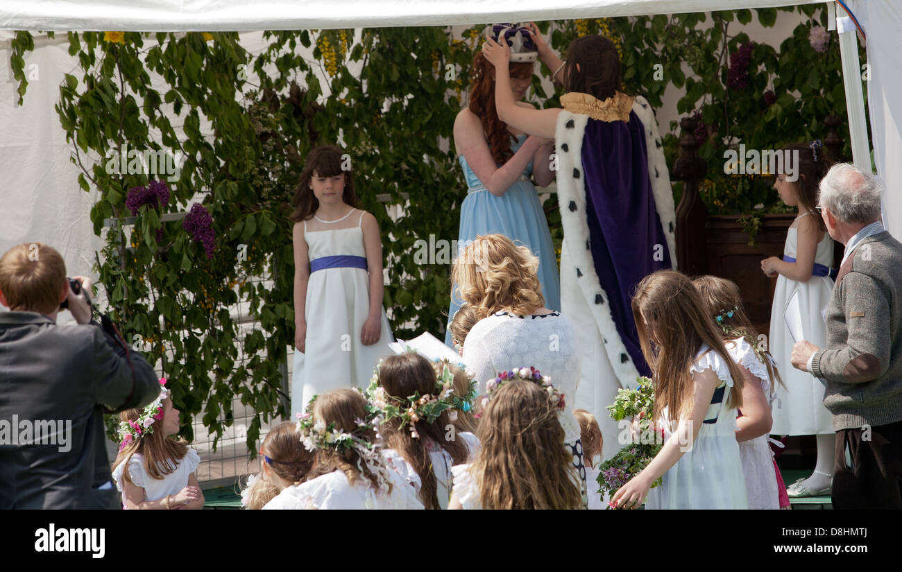 Crowning of the May Queen Wellow Stock Photo - Alamy