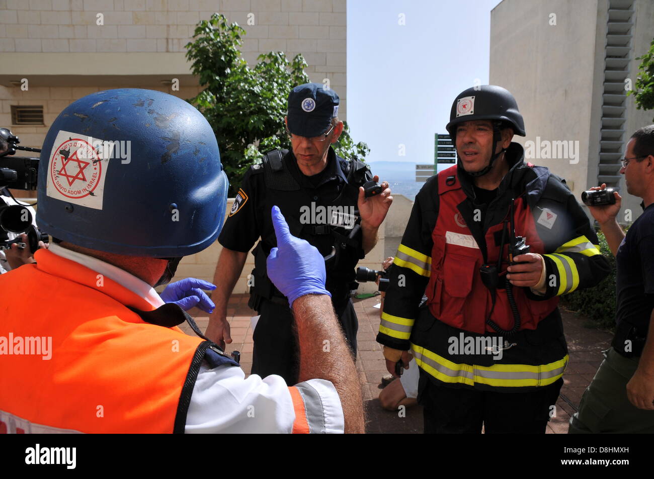 Haifa, Israel. 29th May 2013. Israeli Home Front Command sodiers, Fire ...