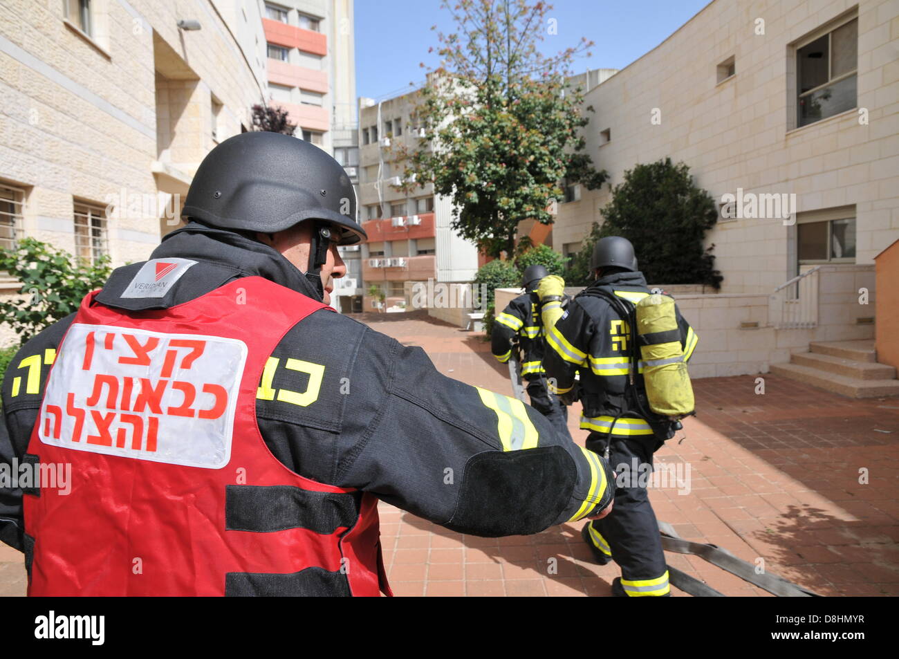 Haifa, Israel. 29th May 2013. Israeli Home Front Command sodiers, Fire ...