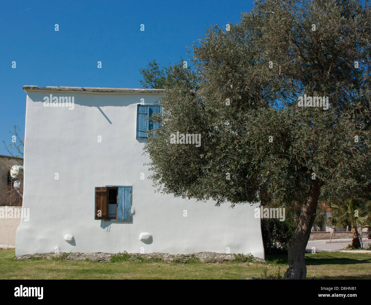 Cyprus cottage hi-res stock photography and images - Alamy