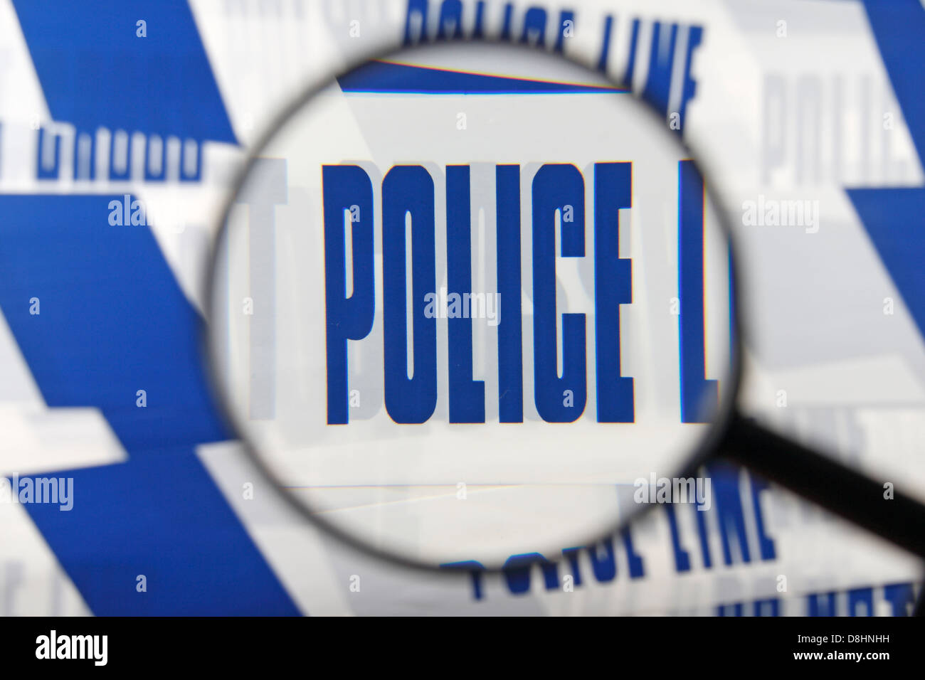 Crime scene magnifying glass hi-res stock photography and images - Alamy