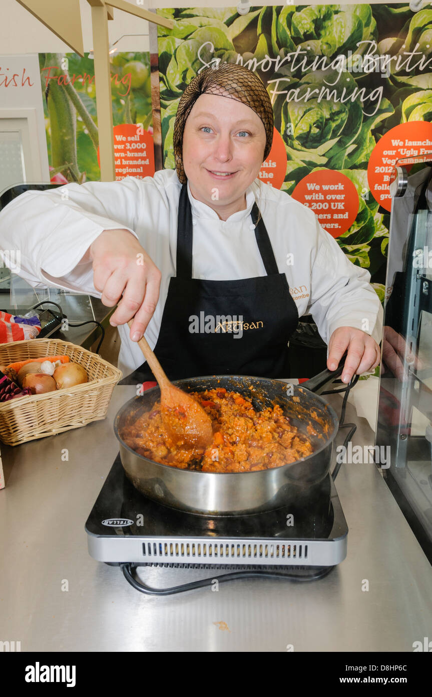 Demonstration restaurant hi-res stock photography and images - Alamy