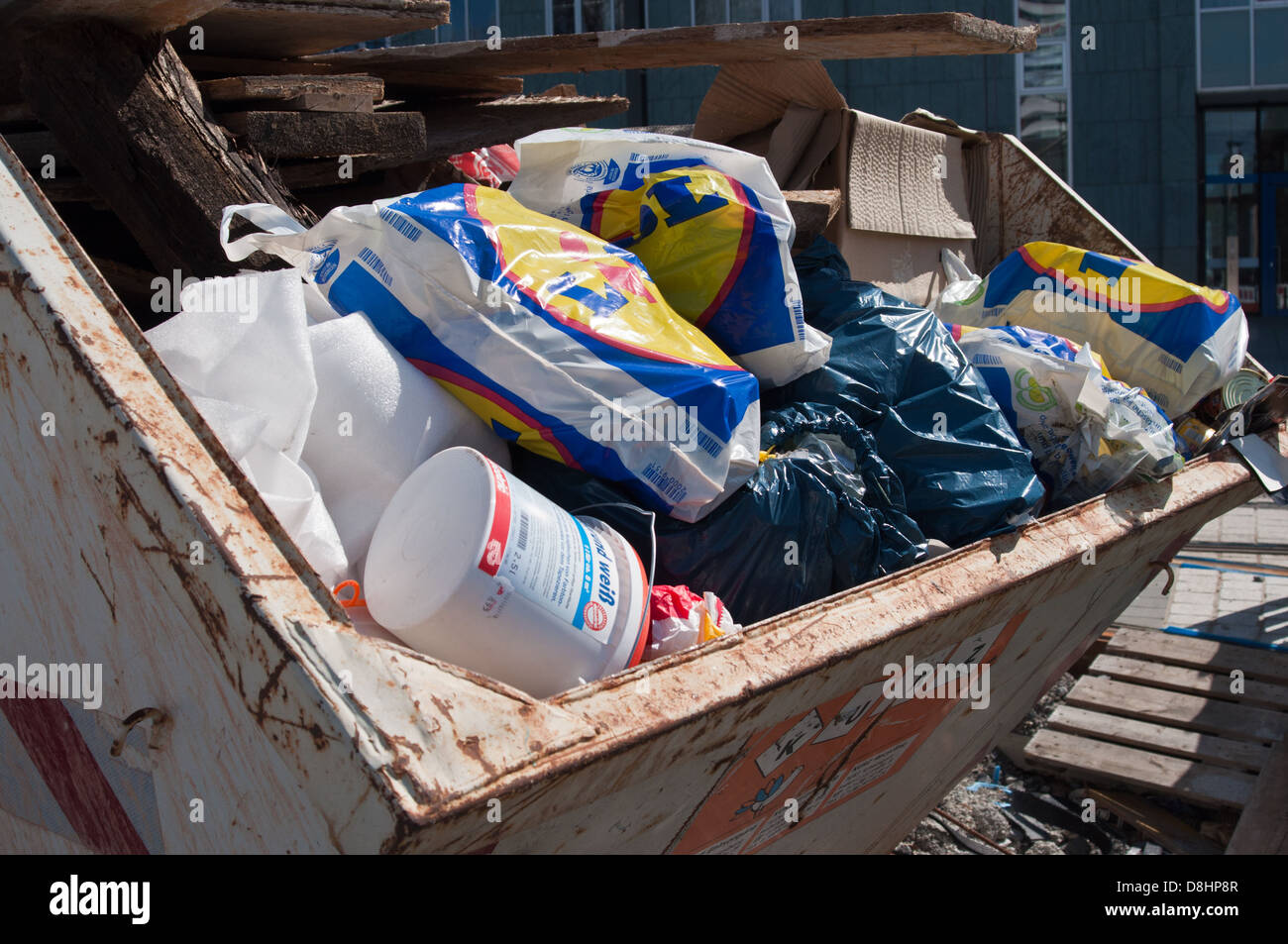 Refuse container, dumpster, rubbish skip, filled with waste, plasic ...