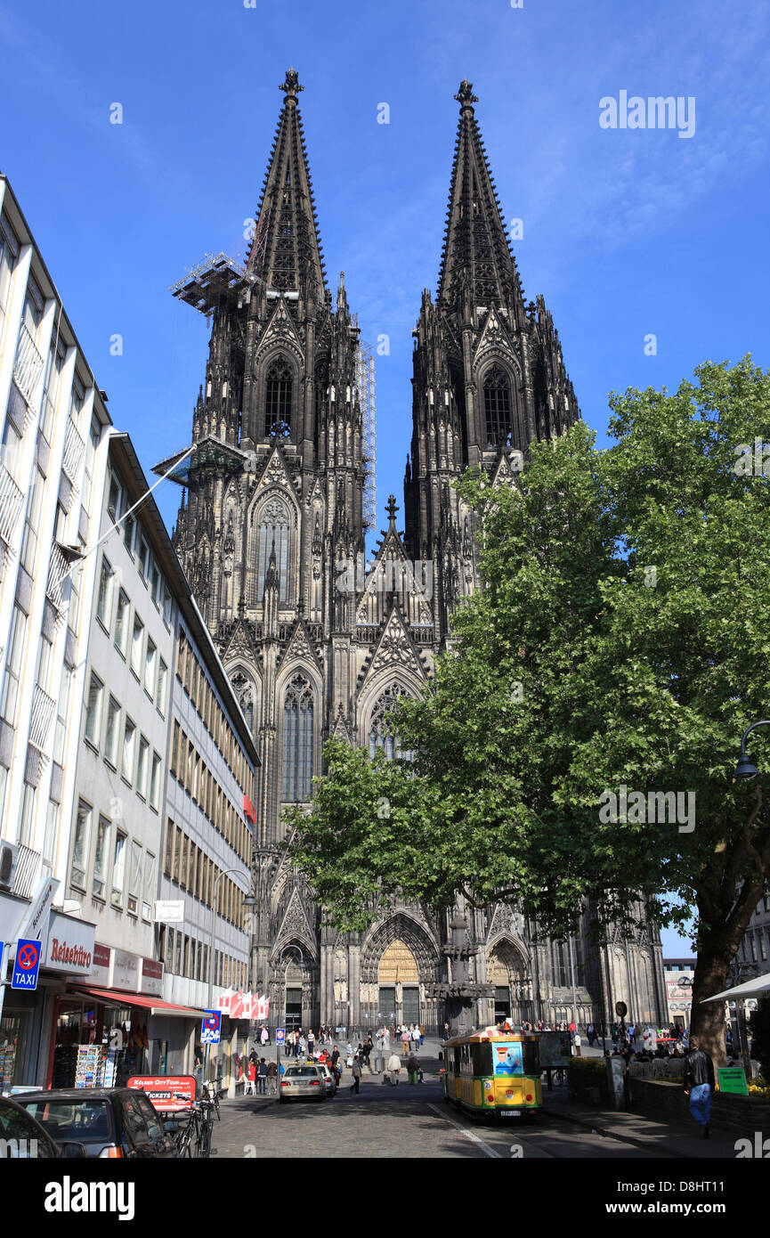 The Gothic Cologne Cathedral in Cologne, Germany, Europe Stock Photo ...