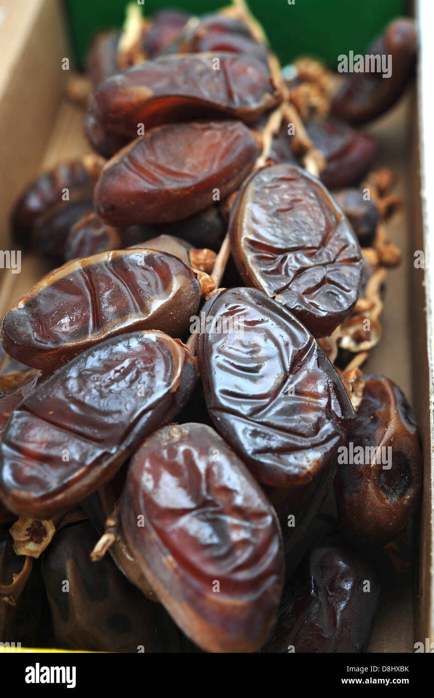 Medjool dates hi-res stock photography and images - Alamy