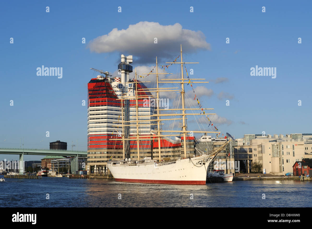 Lilla Bommen harbour with Utkiken Tower also known as Lipstick Building ...
