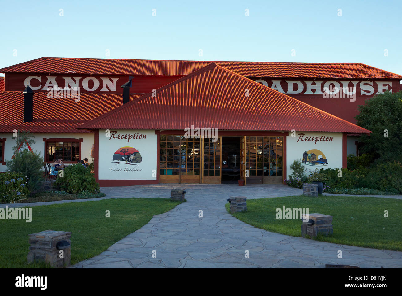 Roadhouse hi-res stock photography and images - Alamy