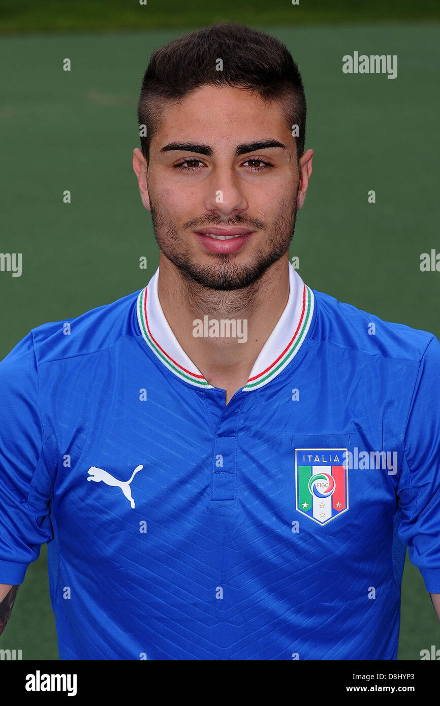 Tecnico hi-res stock photography and images - Alamy