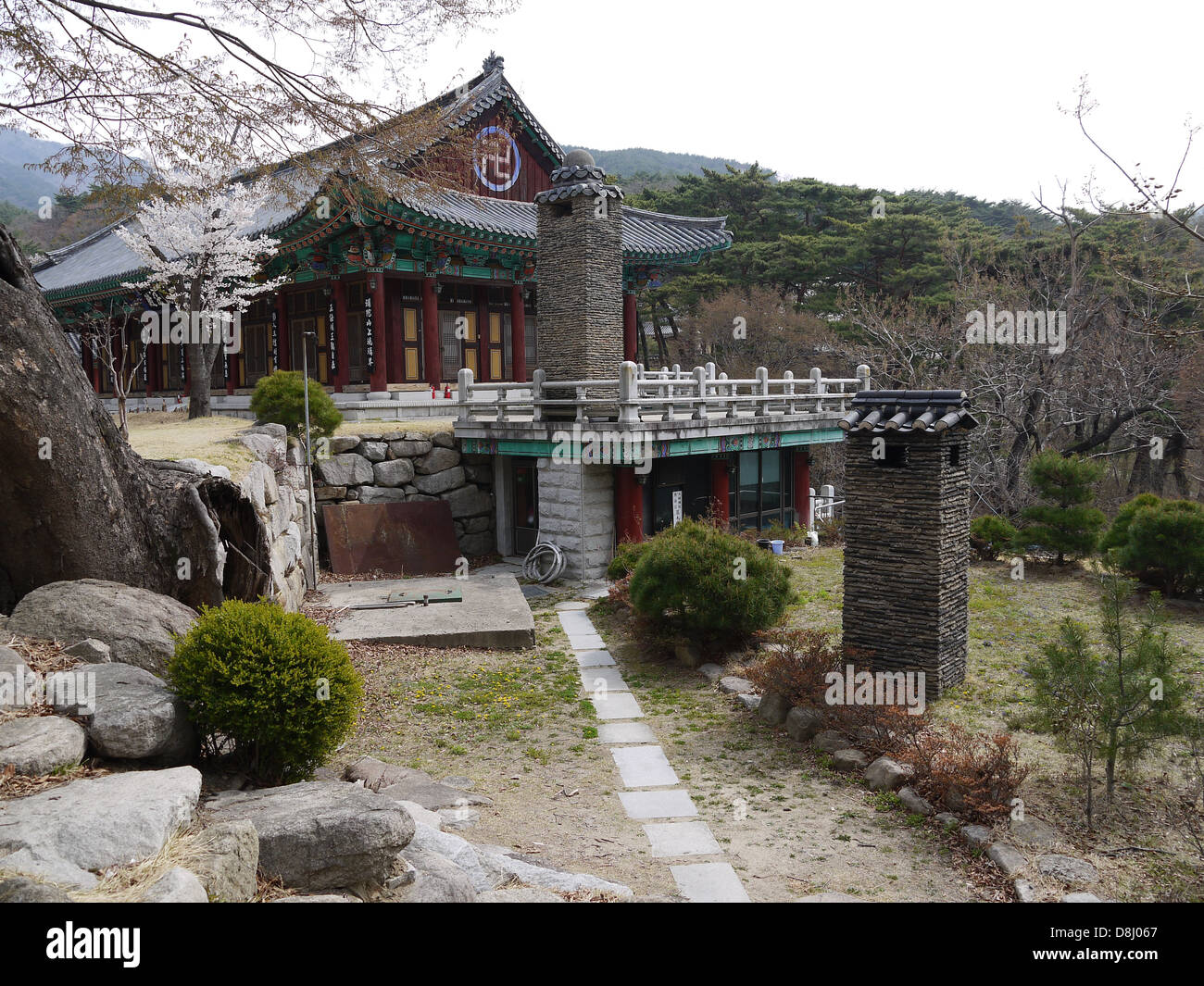 Korean-styled architecture of the temple building Stock Photo - Alamy