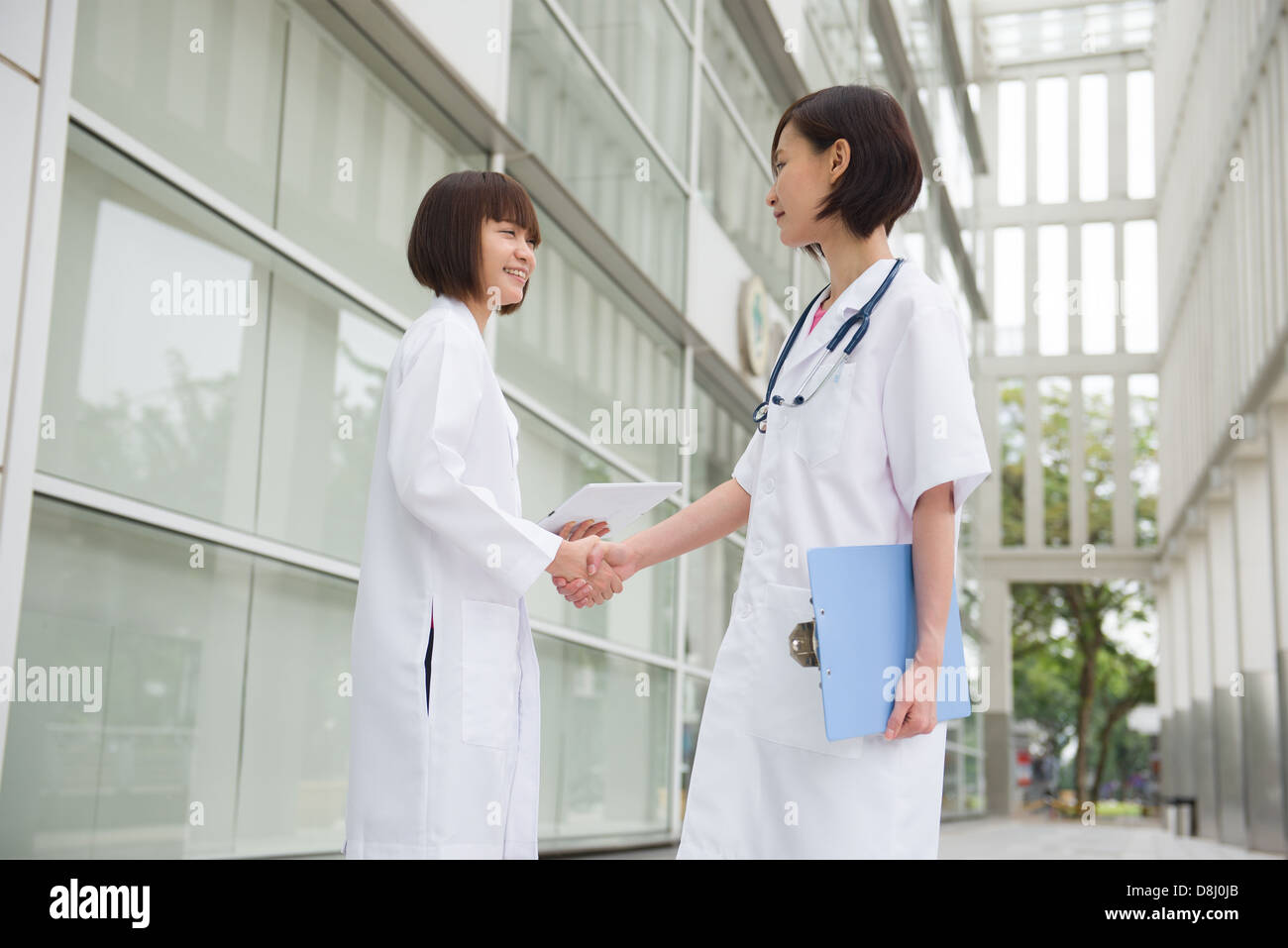 asian chinese female doctors team at the hospital Stock Photo - Alamy