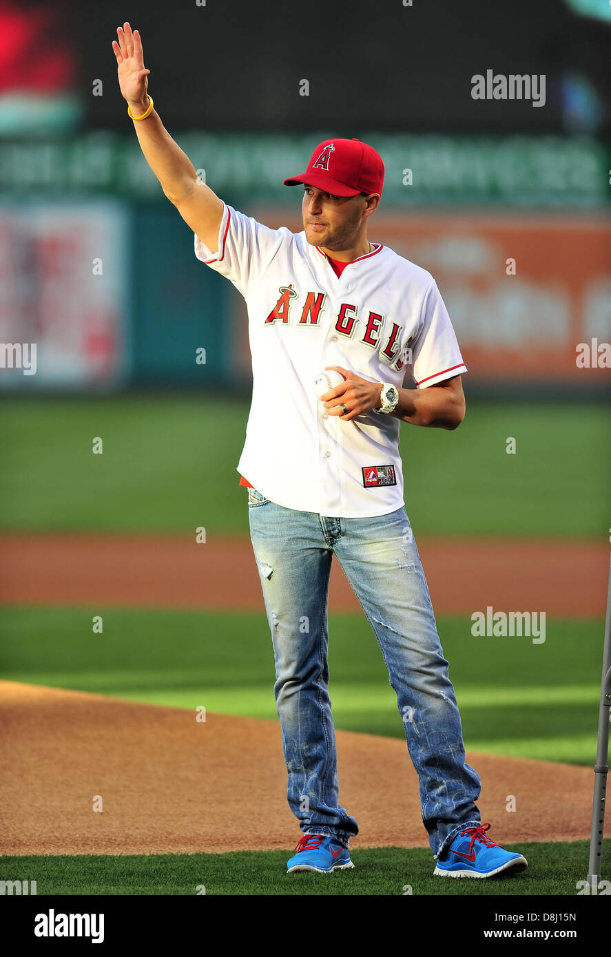 Throwing angels hi-res stock photography and images - Alamy