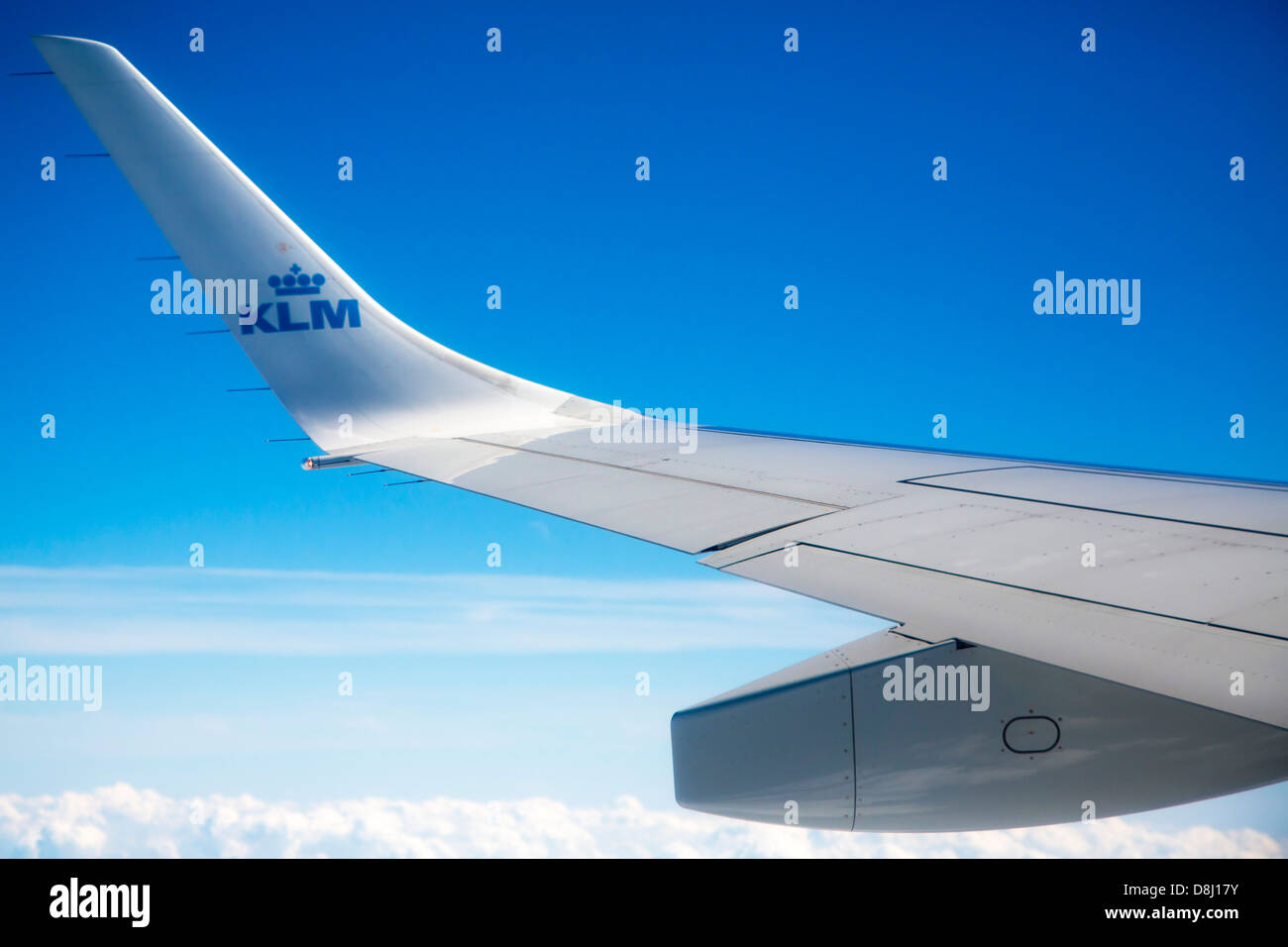 Flying cloud logo hi-res stock photography and images - Alamy