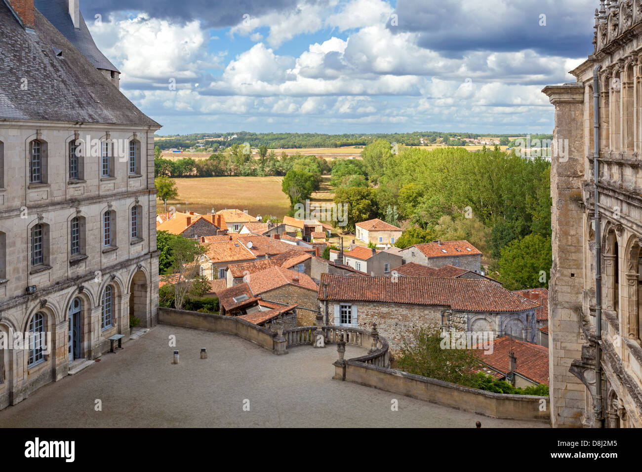 Chateau de la Rochefoucauld, Charente, Poitou, France Stock Photo - Alamy