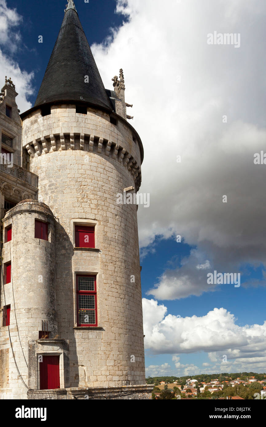 Chateau de la Rochefoucauld, Charente, Poitou, France Stock Photo - Alamy