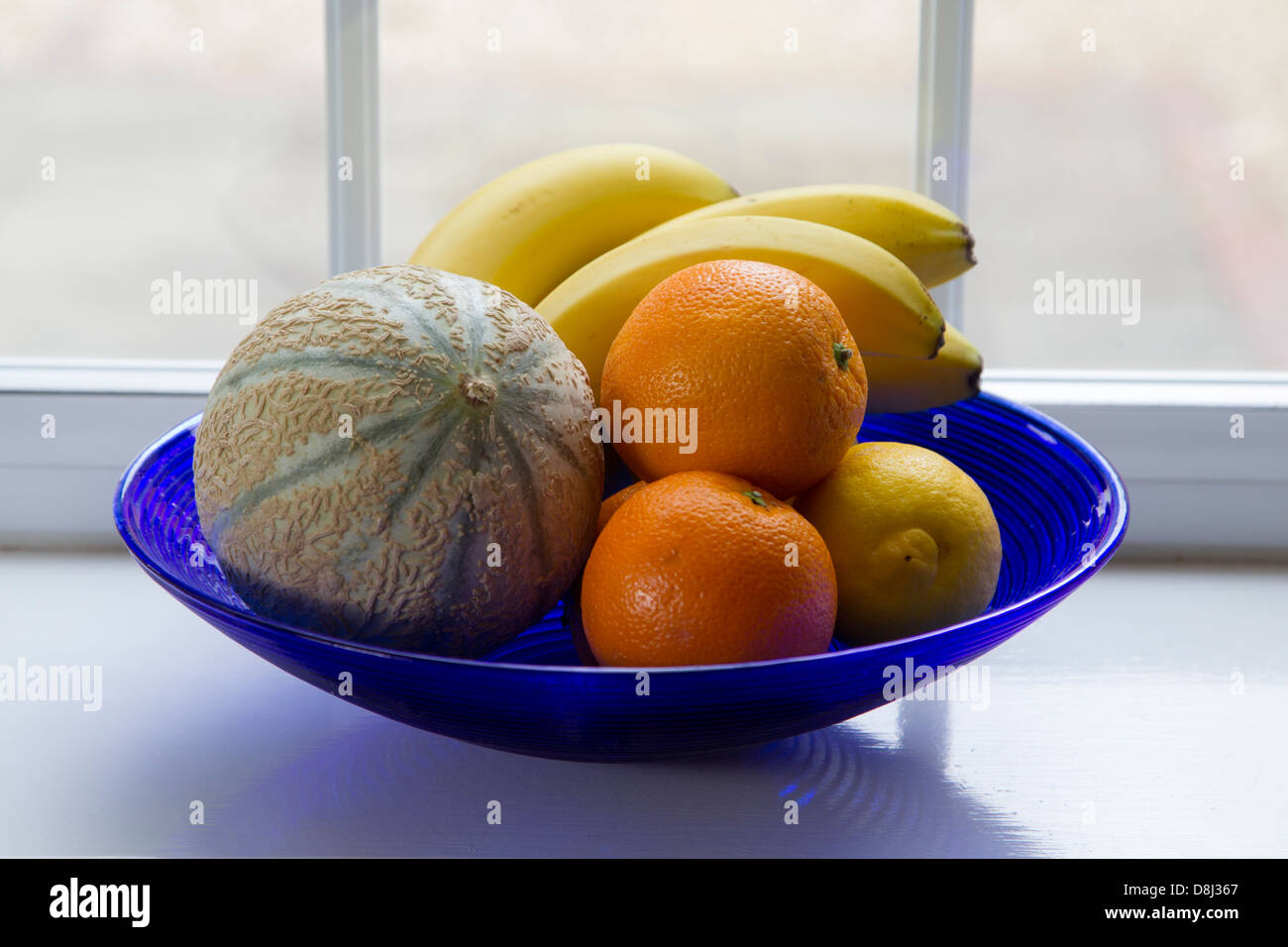 Fruit lighting hi-res stock photography and images - Alamy