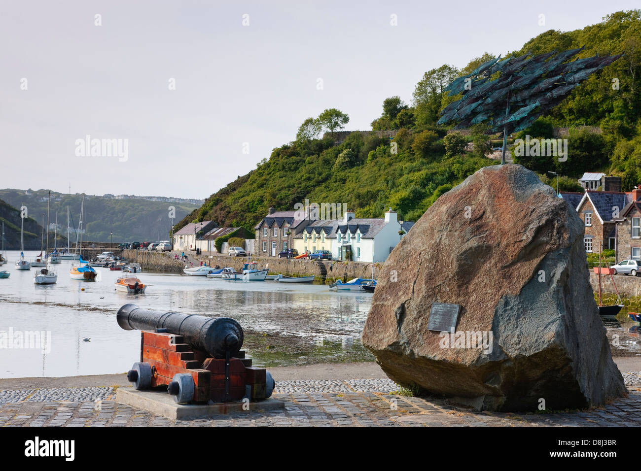 Lower fishguard hi-res stock photography and images - Alamy