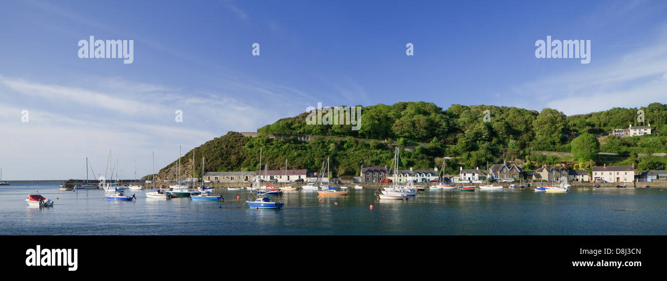 Lower fishguard hi-res stock photography and images - Alamy