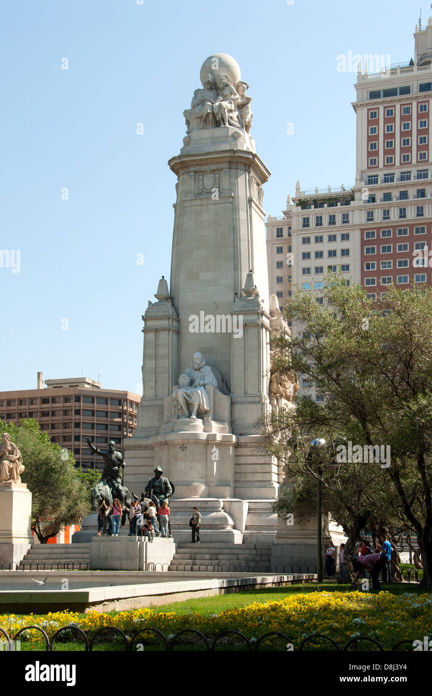Monument to Cervantes, Plaza de Espana, Madrid, Spain Stock Photo - Alamy
