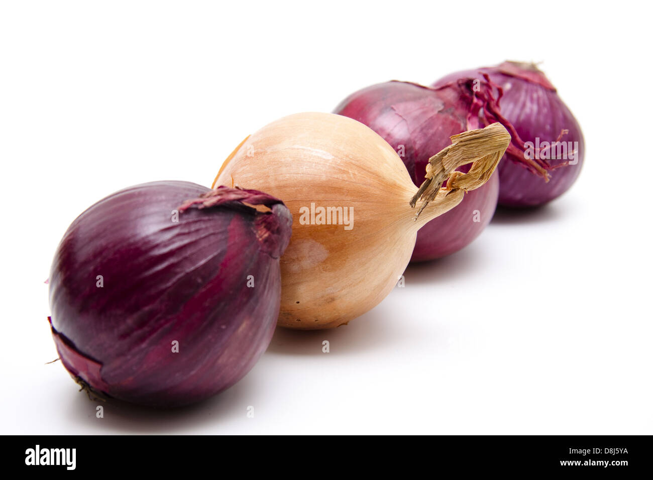 Red skin onions hi-res stock photography and images - Alamy