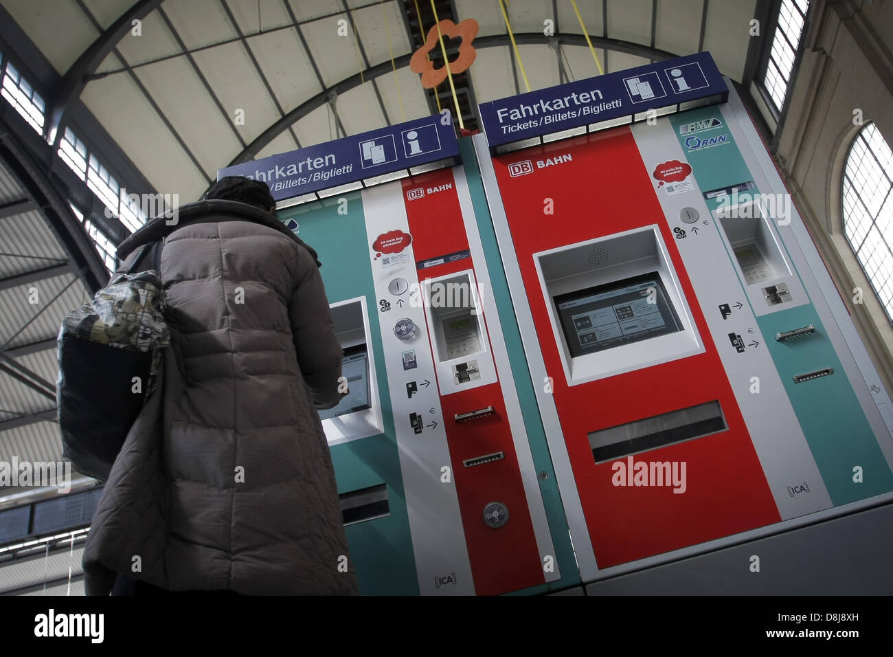 Deutsche bahn ticket machines hi-res stock photography and images - Alamy