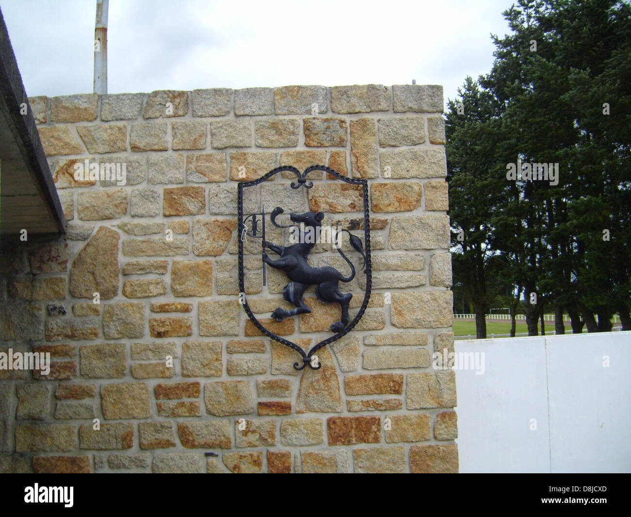 Heraldic symbols of lions hi-res stock photography and images - Alamy