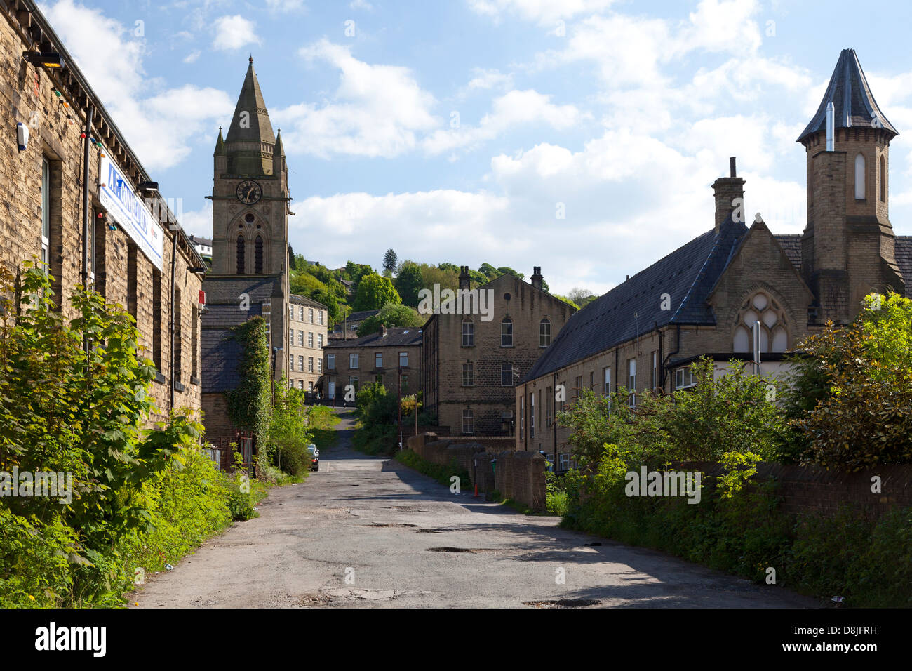 Back street leading to West Vale Church, Greetland, West Yorkshire ...
