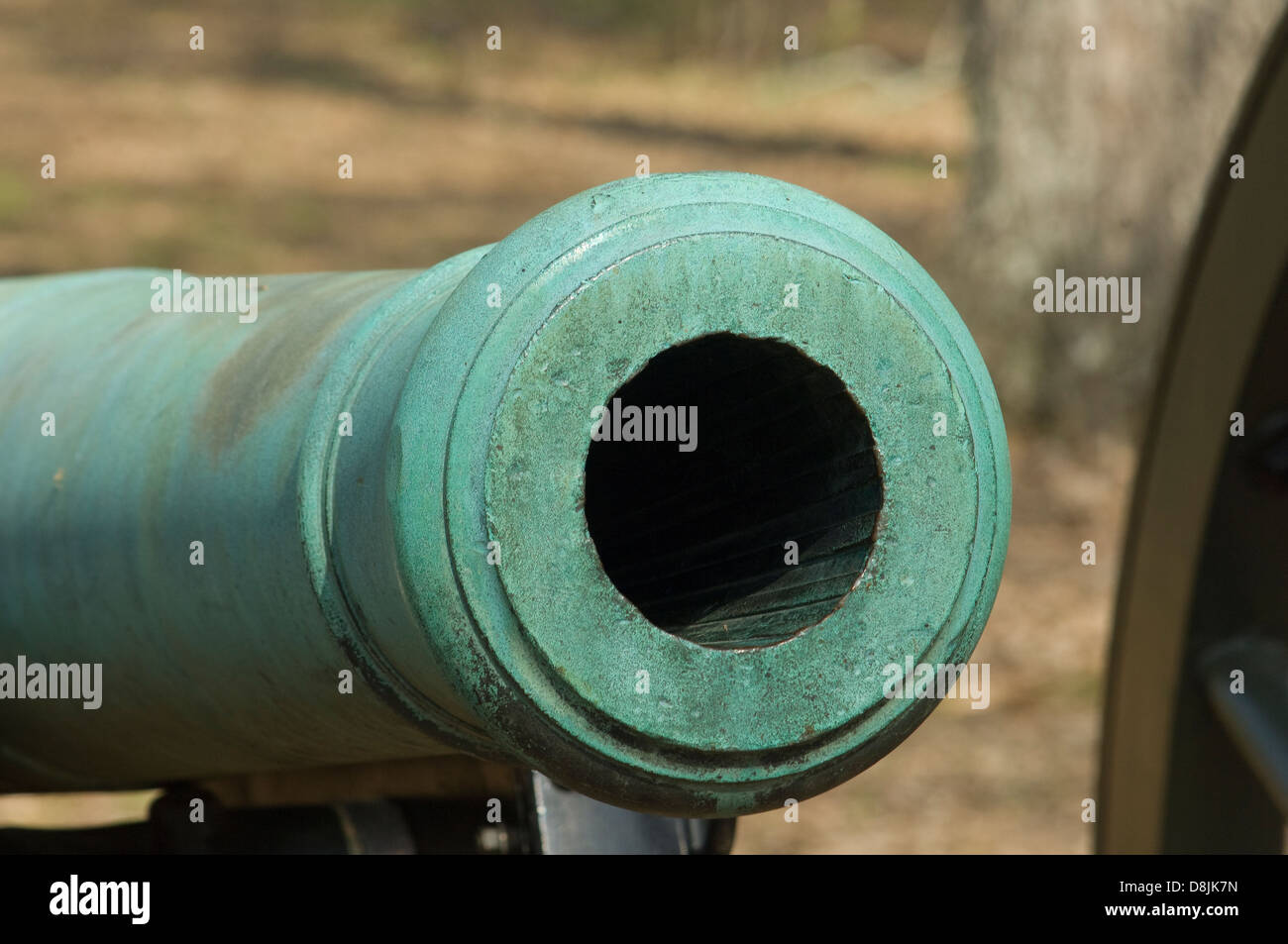 Muzzle of a Civil War rifled cannon, Shiloh National Military Park ...