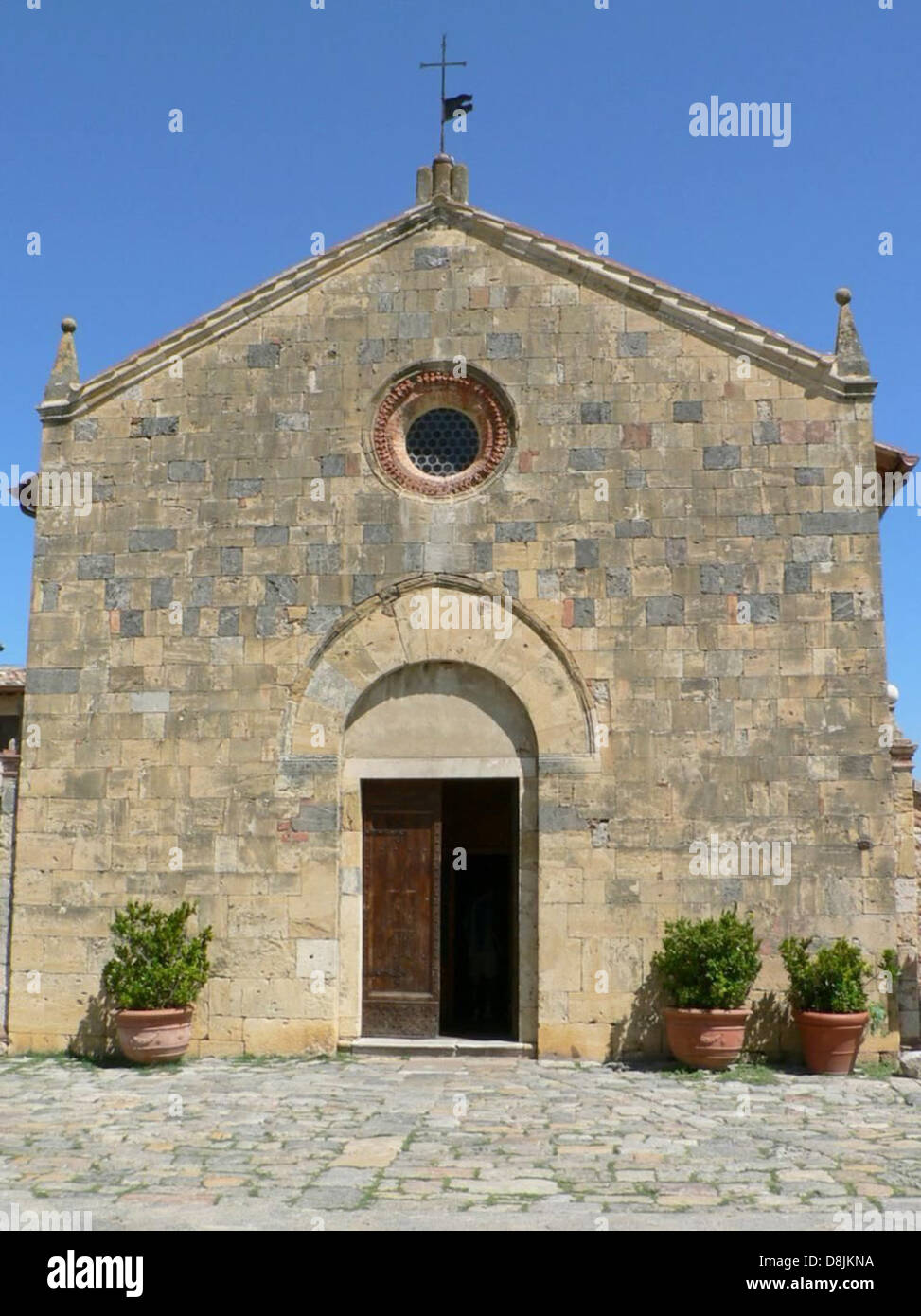 Rustic houses built hi-res stock photography and images - Alamy