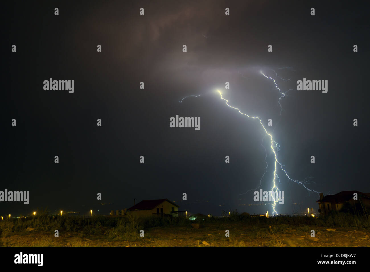 Lightning strike house hi-res stock photography and images - Alamy
