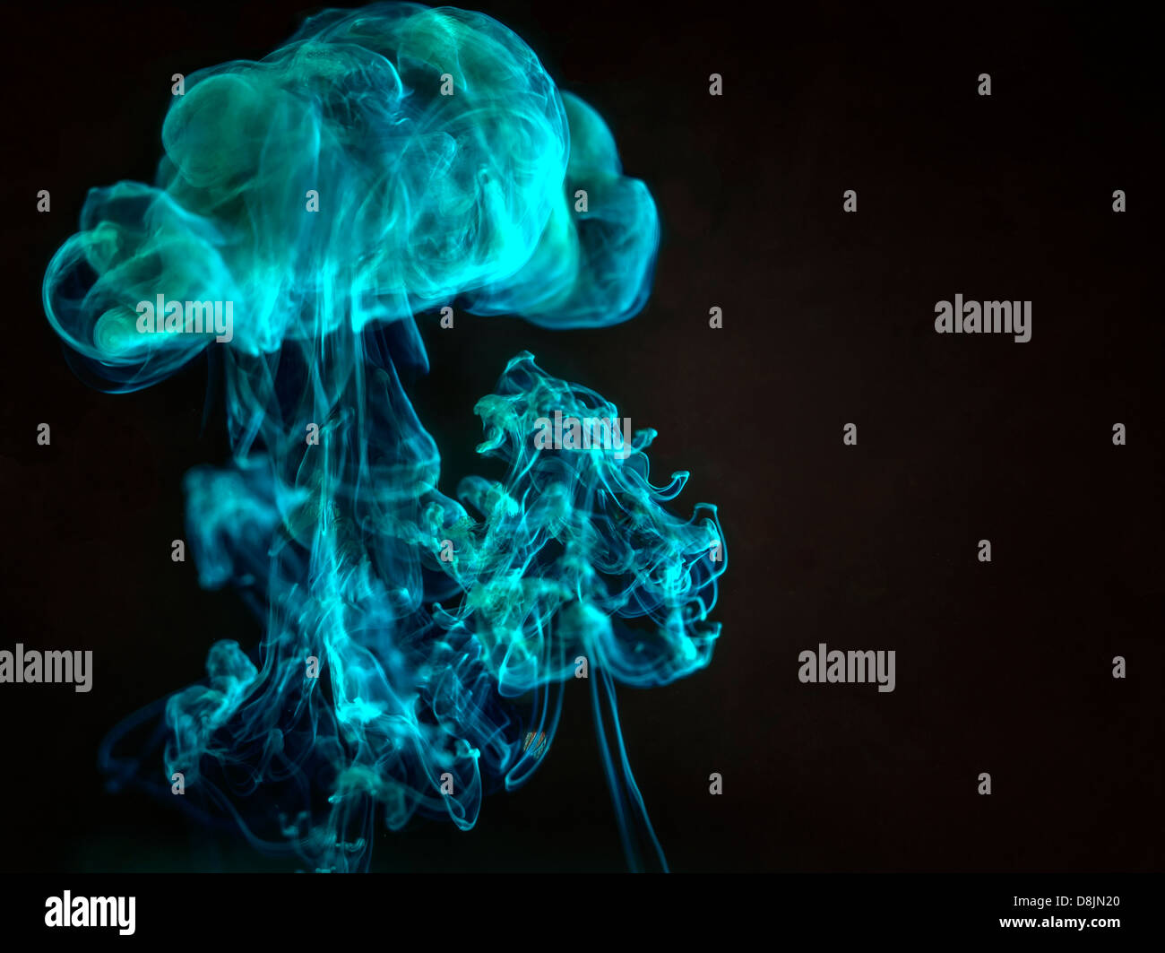 Fluid form hi-res stock photography and images - Alamy