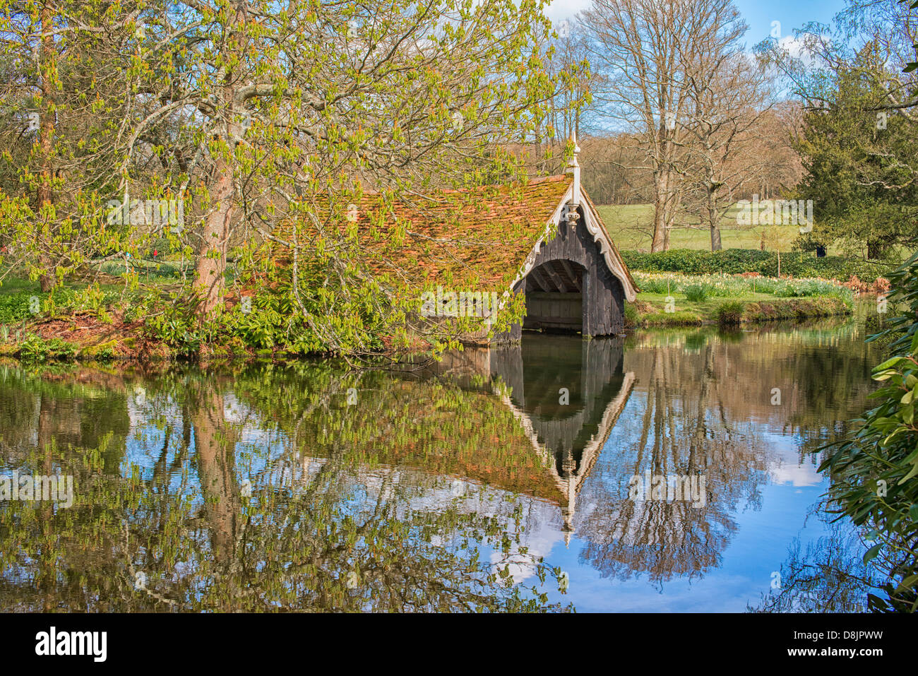 Scotney Castle boathouse Stock Photo - Alamy