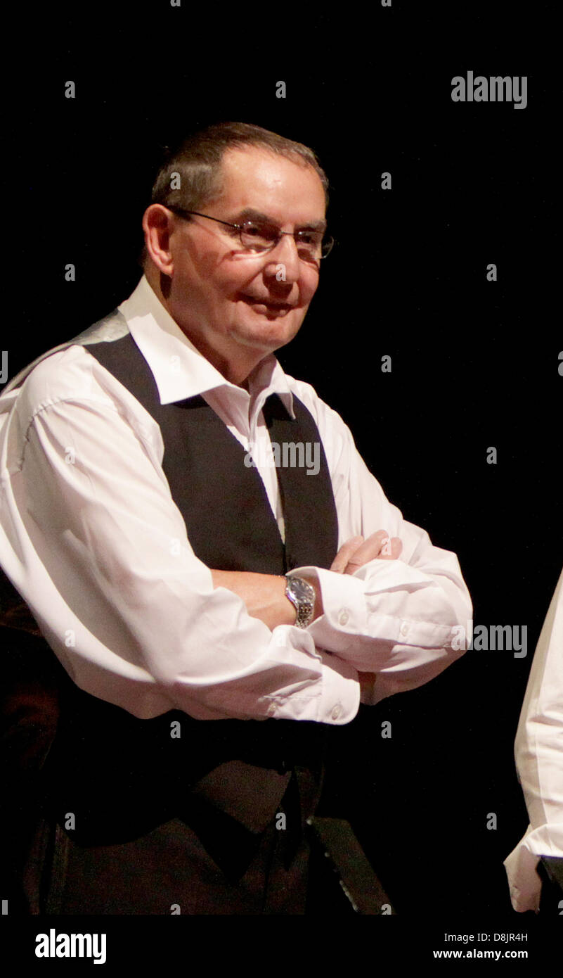 Ray Reardon Snooker High Resolution Stock Photography and Images - Alamy